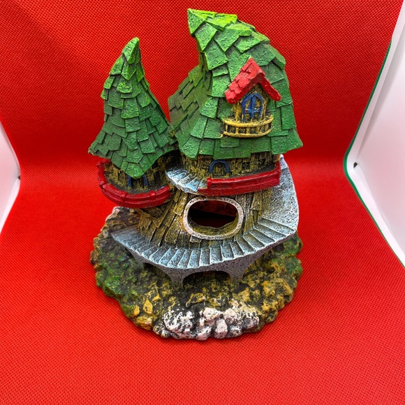 Imagitarium | Other | Imagitarium Gnome Home Decor Aquarium Sz Medium ...